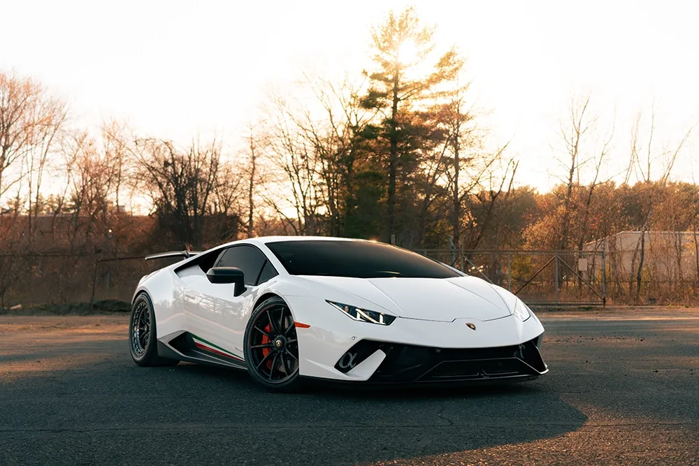 5 Best Cars in Dubai that Promise Speed and Luxury